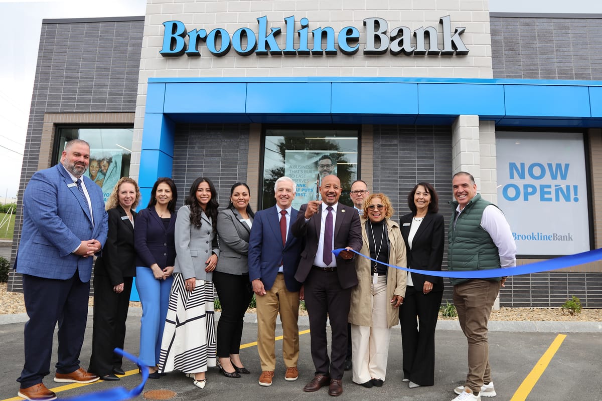 Brookline Bank abrió una nueva sucursal en Lawrence