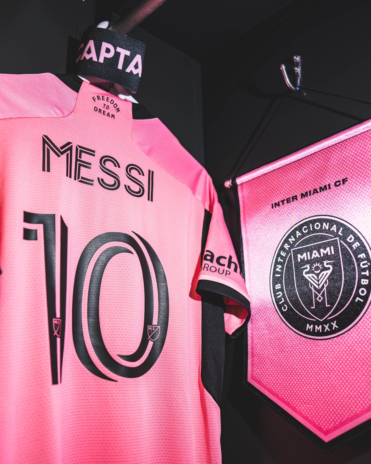 Lionel Messi será titular y capitán del Inter Miami ante el Revolution ...